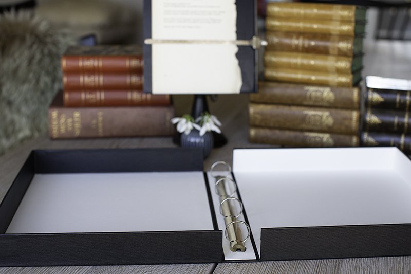 Buckram Box m. ringe - Ringbind - Holmmark & Co.